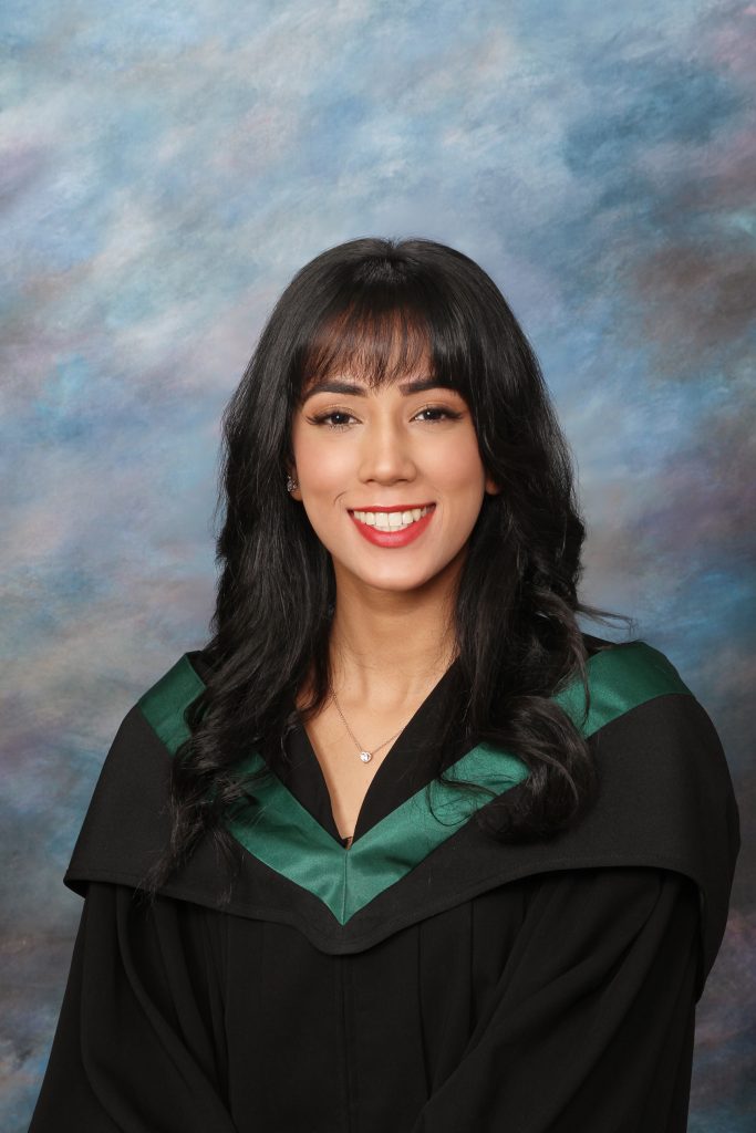 Artona Grad Photos on Campus - UFV AlumniUFV Alumni